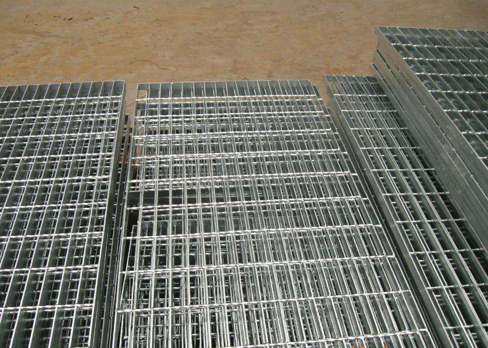 Stainless Steel Grating Platform Pitch 30mm x 100mm, Galvanized Steel ...